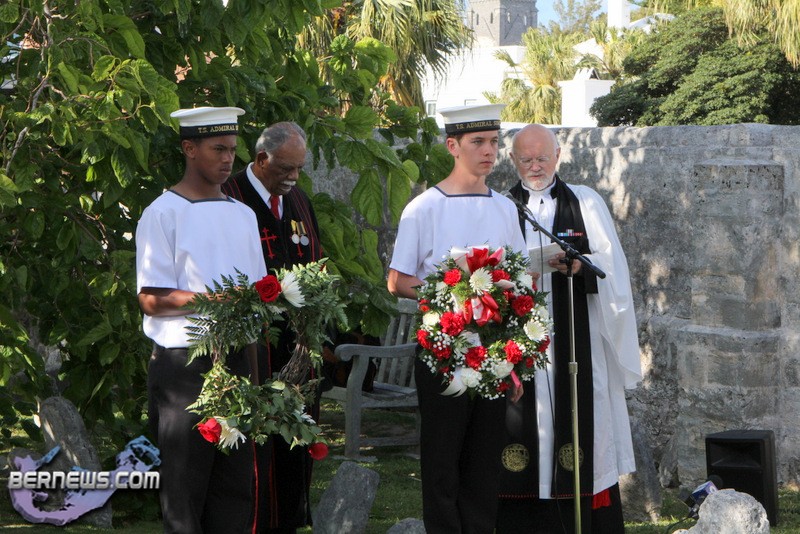 Photos: 2012 Service Honouring James Darrell - Bernews