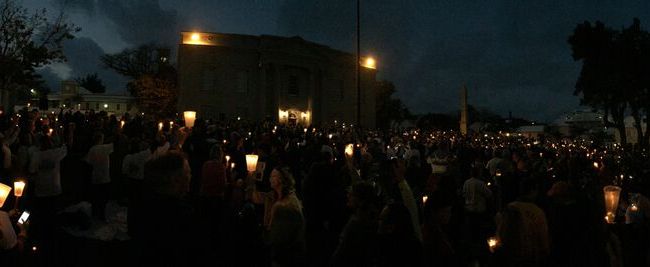 Pano Photos: Pathways Support Candlelight Vigil - Bernews