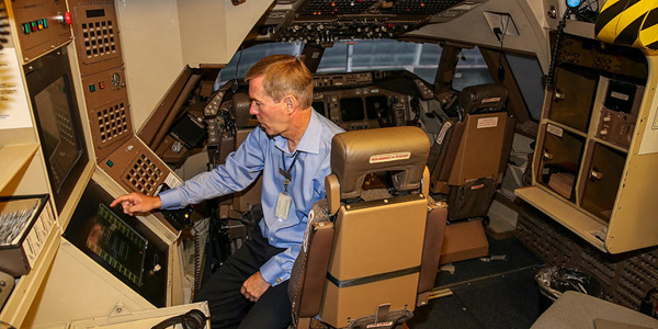 Photos: British Airways' Flight Simulator - Bernews