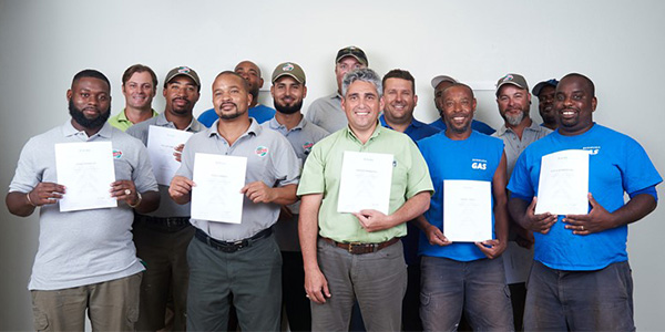 14 Employees Complete Cylinder Programme - Bernews