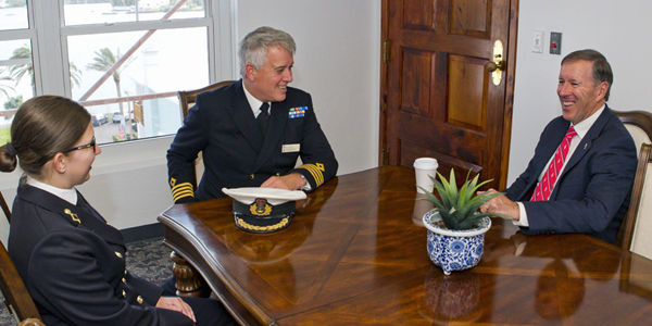 Premier Dunkley Welcomes Royal Navy Captain - Bernews