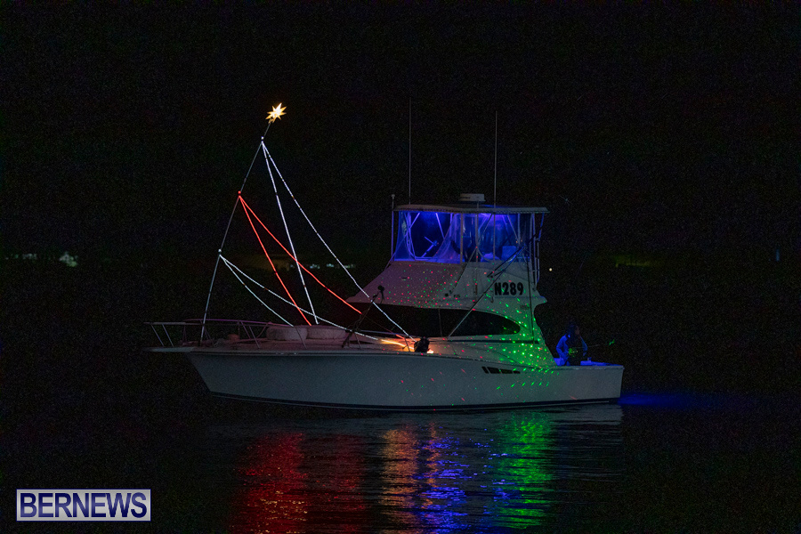Photos & Video: Boat Parade In St George's - Bernews