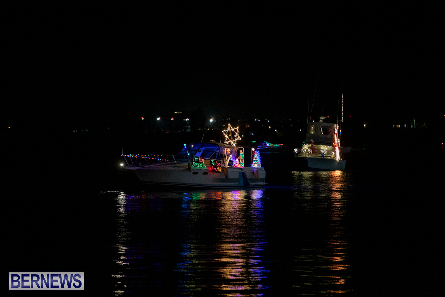 Photos & Video: Boat Parade In St George's - Bernews