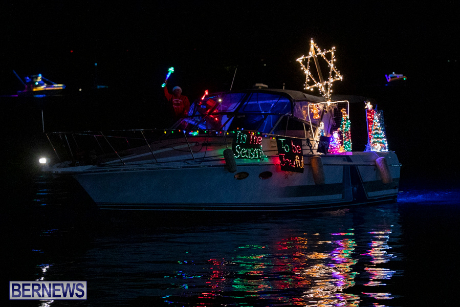 Photos & Video: Boat Parade In St George's - Bernews