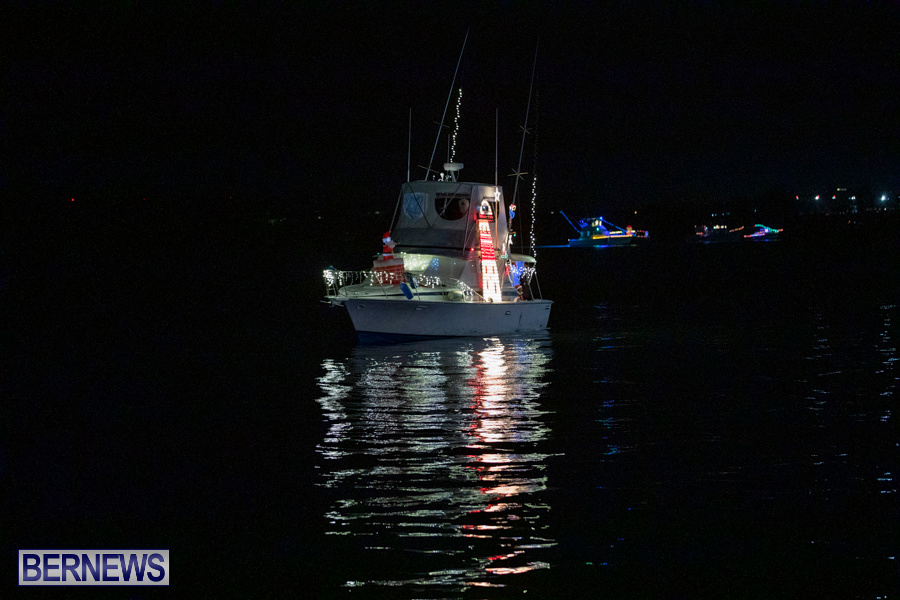 Photos & Video: Boat Parade In St George's - Bernews