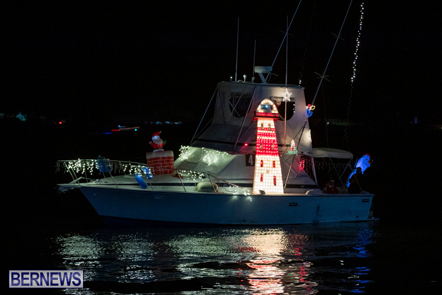 Photos & Video: Boat Parade In St George's - Bernews