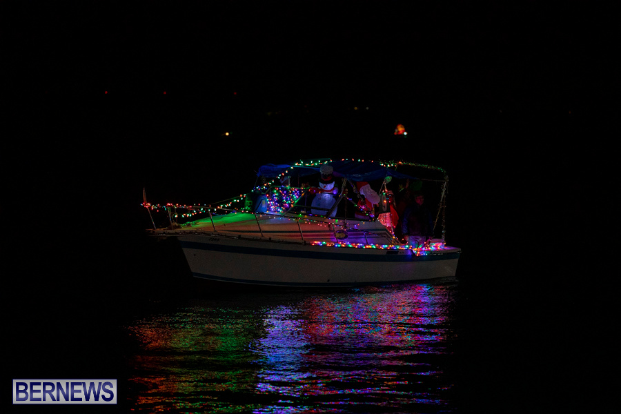 Photos & Video: Boat Parade In St George's - Bernews