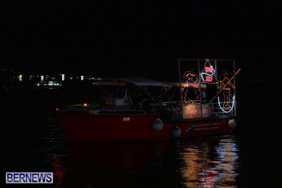 Photos & Video: Boat Parade In St George's - Bernews