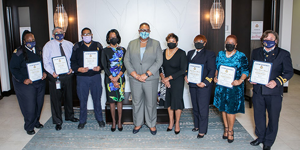 Minister Salutes Long Serving Customs Officers - Bernews