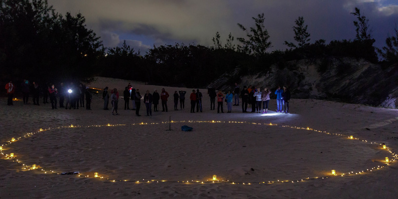 Photos: Friends Of Hospice Memorial Moon Walk - Bernews