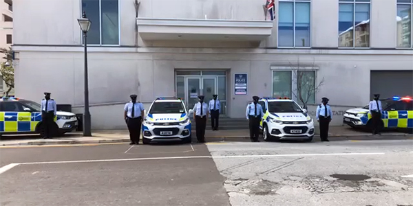 Video: Police Observe One-Minute Silence - Bernews