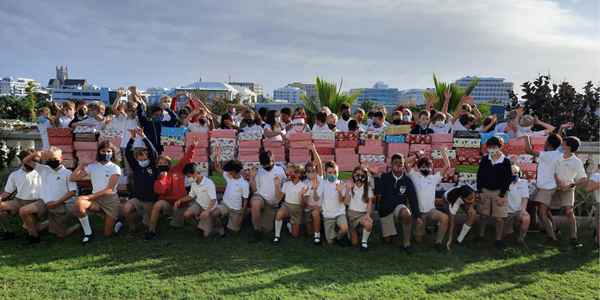 Saltus Students Donate Towards Food Drive - Bernews