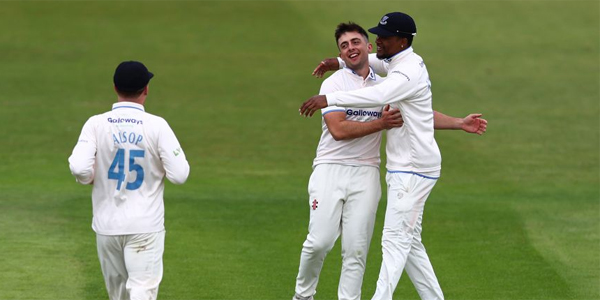 Rawlins Shines On Day 1 Against Leicestershire - Bernews