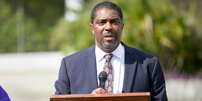 Four Graduate From Right Living House - Bernews