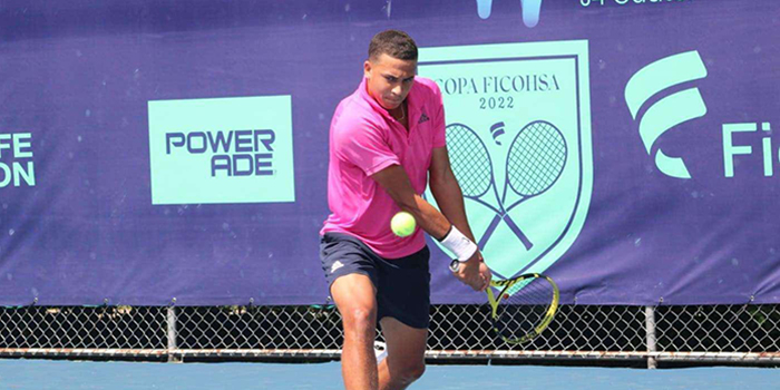 Daniel Phillips Advances In Guatemala - Bernews