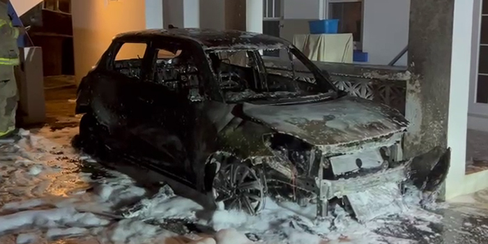 Video: BFRS Extinguish Vehicle Fire In Smiths - Bernews