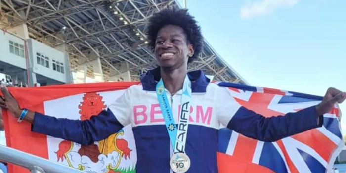 Sealey Wins Silver Medal In Carifta Games - Bernews