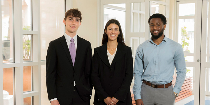 Students Take Part In Chubb Internship Program - Bernews