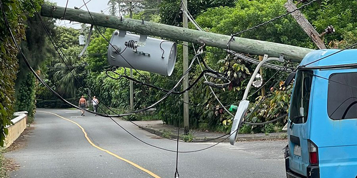 Collision Results In Power Outage In Devonshire - Bernews