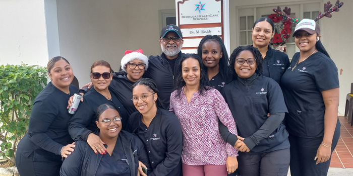 BHCS Gives Away 150 Turkeys For The Holidays - Bernews