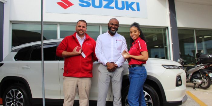 David Furtado And Jayde Russell Earn Awards - Bernews