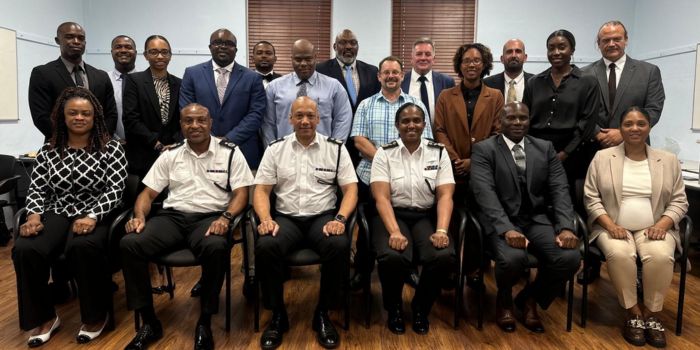 Police Officers Complete Expert Witness Course - Bernews