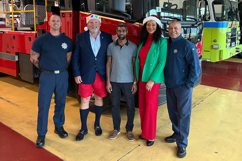 Princess Serves Christmas Dinner To BPS & BFRS - Bernews