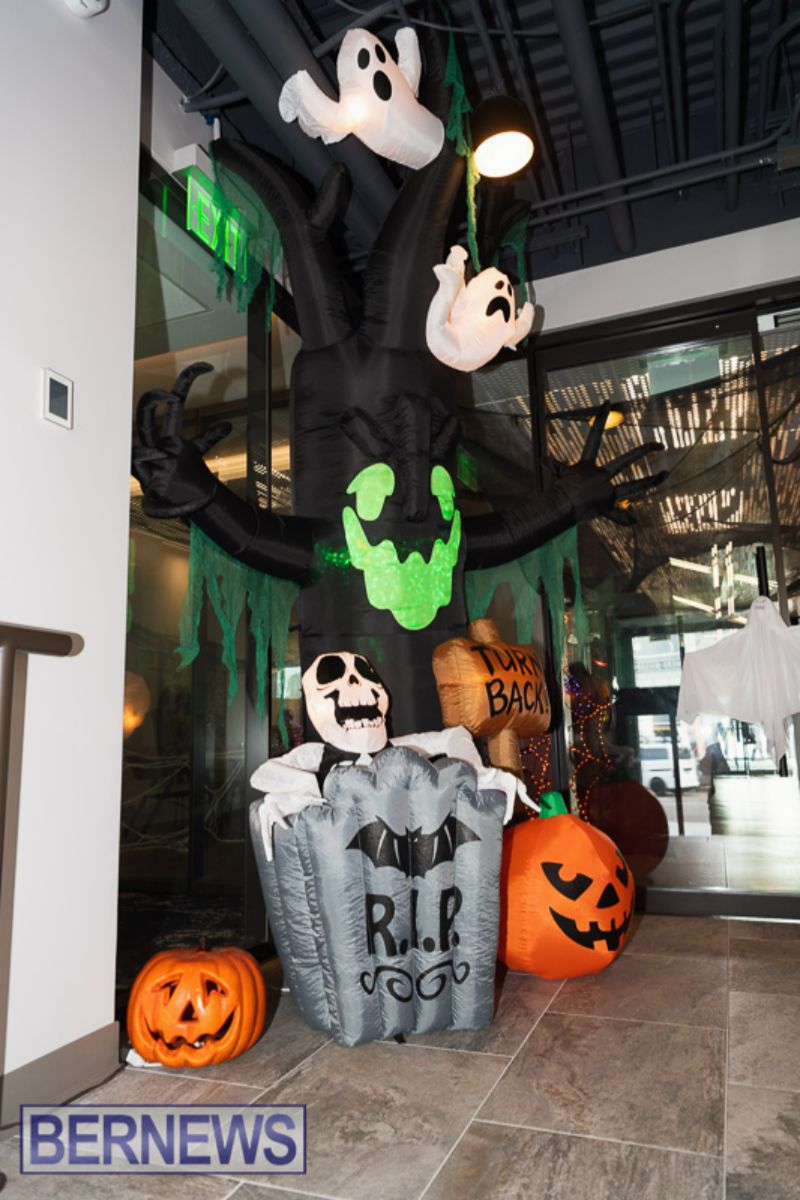 Photos: Fidelis & Businesses Halloween Event - Bernews