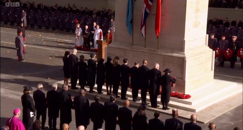 Video: Durrant Lays Wreath At Cenotaph - Bernews