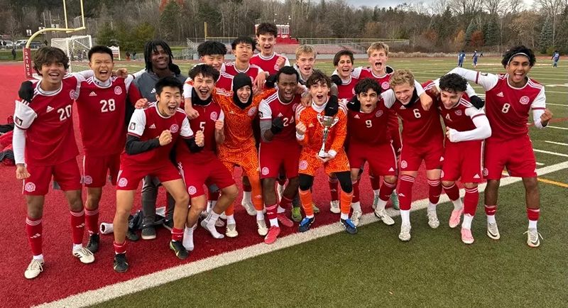 Bermuda Trio Leads SAC To Third Football Title - Bernews