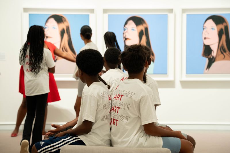 BNG Offers Free School Transport For Art Tours - Bernews