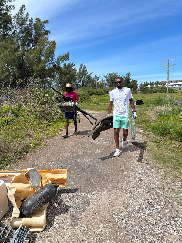 HSBC Supports KBB Community Cleanups - Bernews